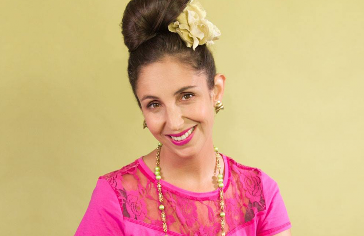 Who Is the Actress Artist Behind SuzelleDIY - Julia Anastasopoulos - SA ...