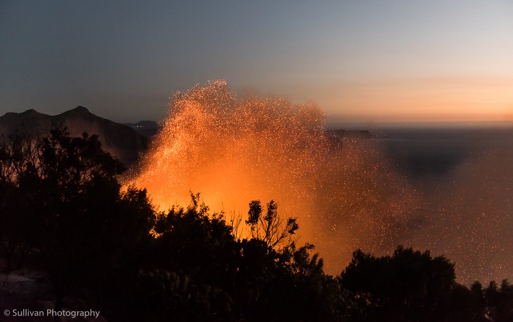 #Houtbay Fire Burns Through the Night in Cape Town, South Africa - SA ...