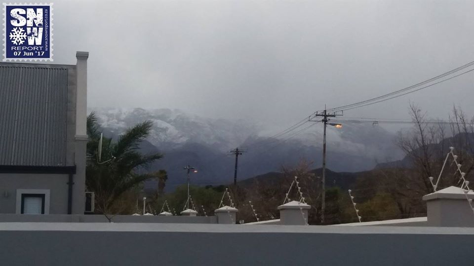 Snowfall Hits Western Cape... and More Snow Predicted - SA People