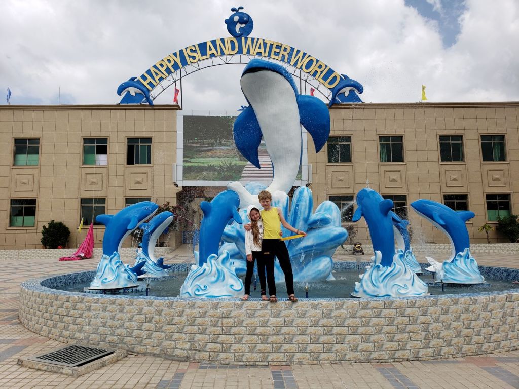 Hilarious Review on South Africa's Happy Island Waterworld - SA People