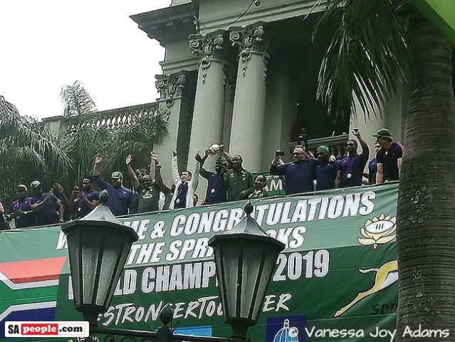 WATCH Amazing Scenes as Fans Sing SHOSHOLOZA at Springboks Trophy Tour ...