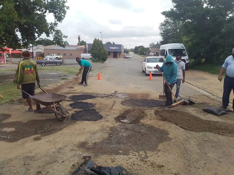 Gauteng Launches App to Report Potholes - SA People