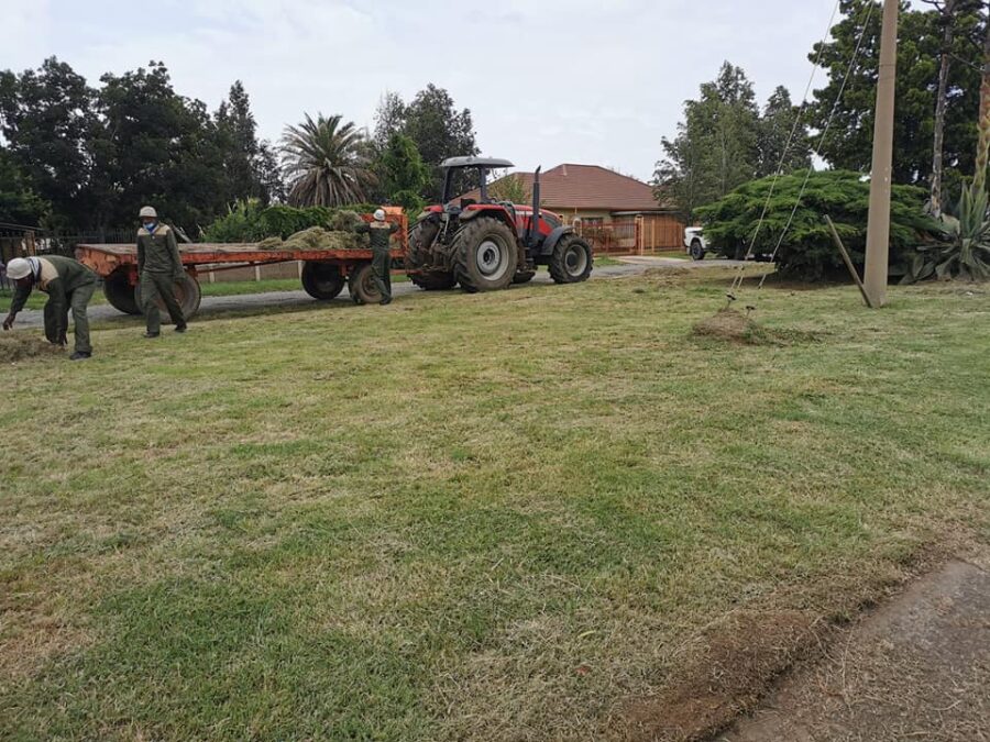 Senekal Community Is Healing Rifts By Fixing Their Town Together - SA ...