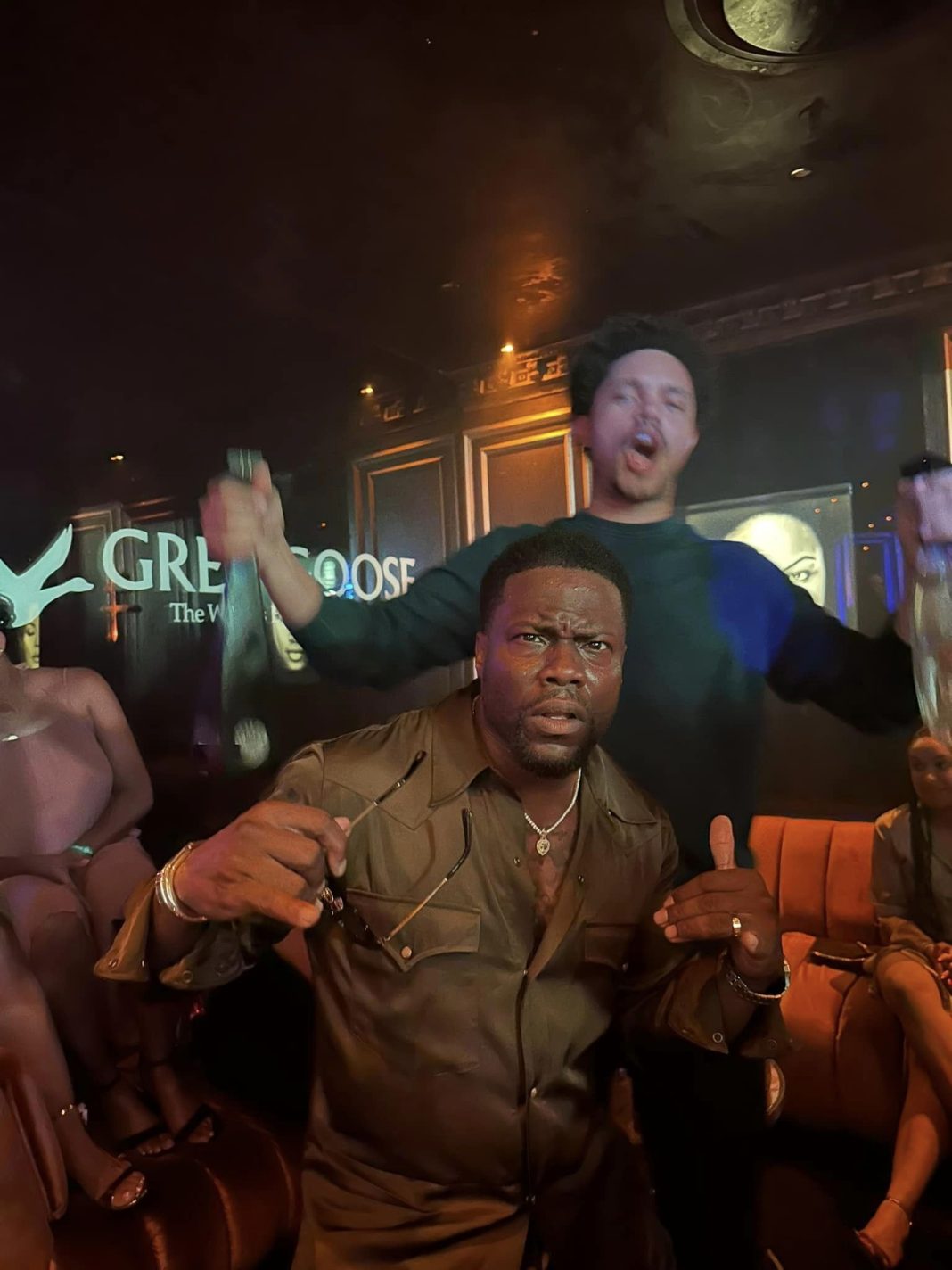 Trevor Noah pops up at Kevin ‘Mpho’ Hart show in Pretoria & South ...