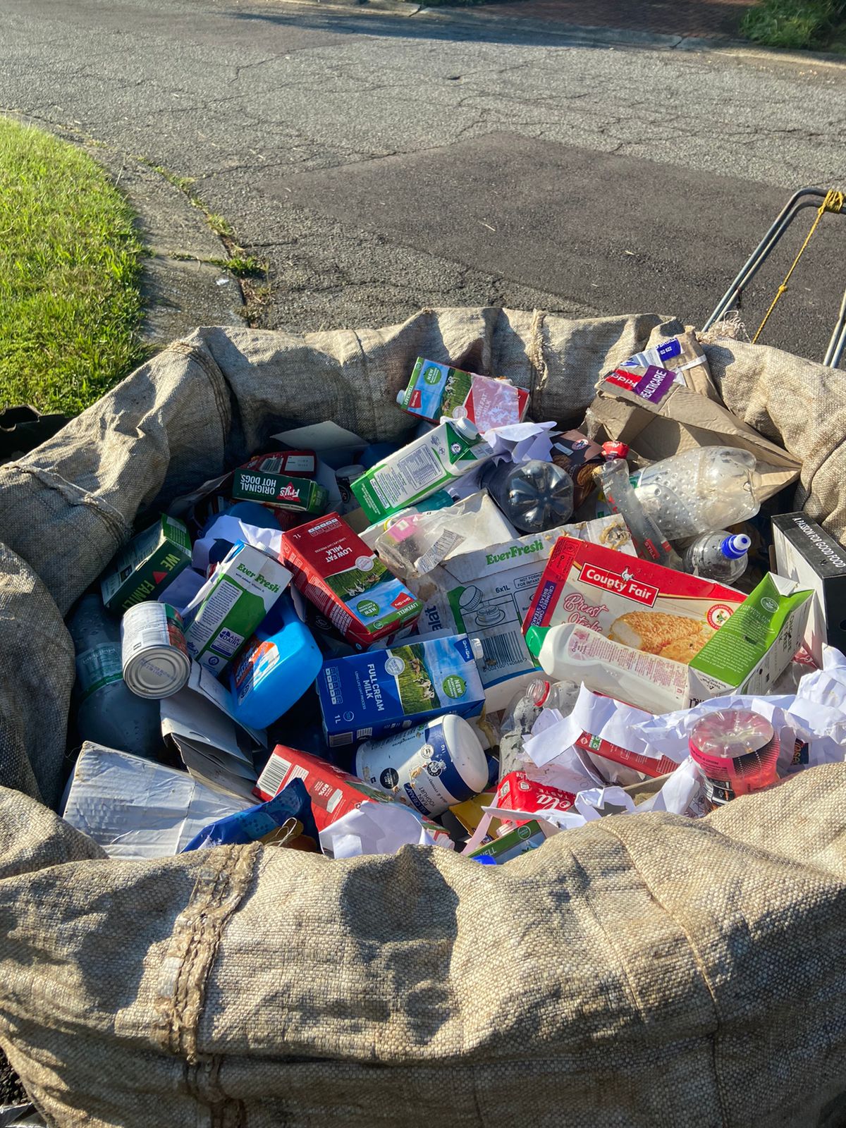 South Africans only recycle 10 % of annual 122 million tonnes of waste ...