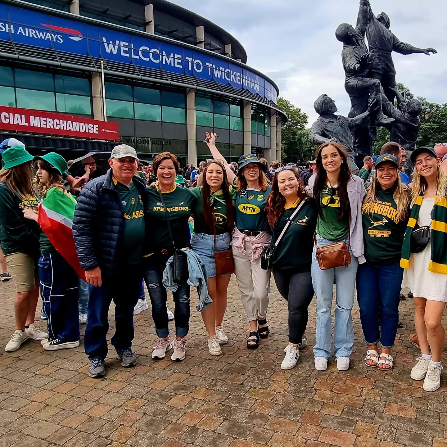 Proud Saffas bring Springbok fever to Twickenham: PHOTOS - SA People