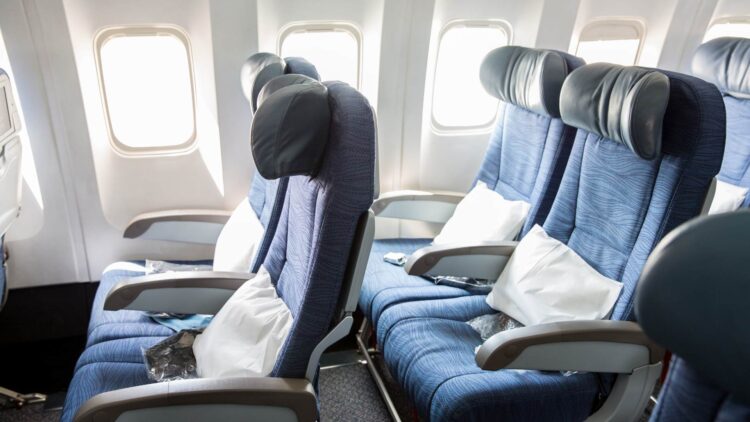 Aisle or window: Which seat is better? - SA People
