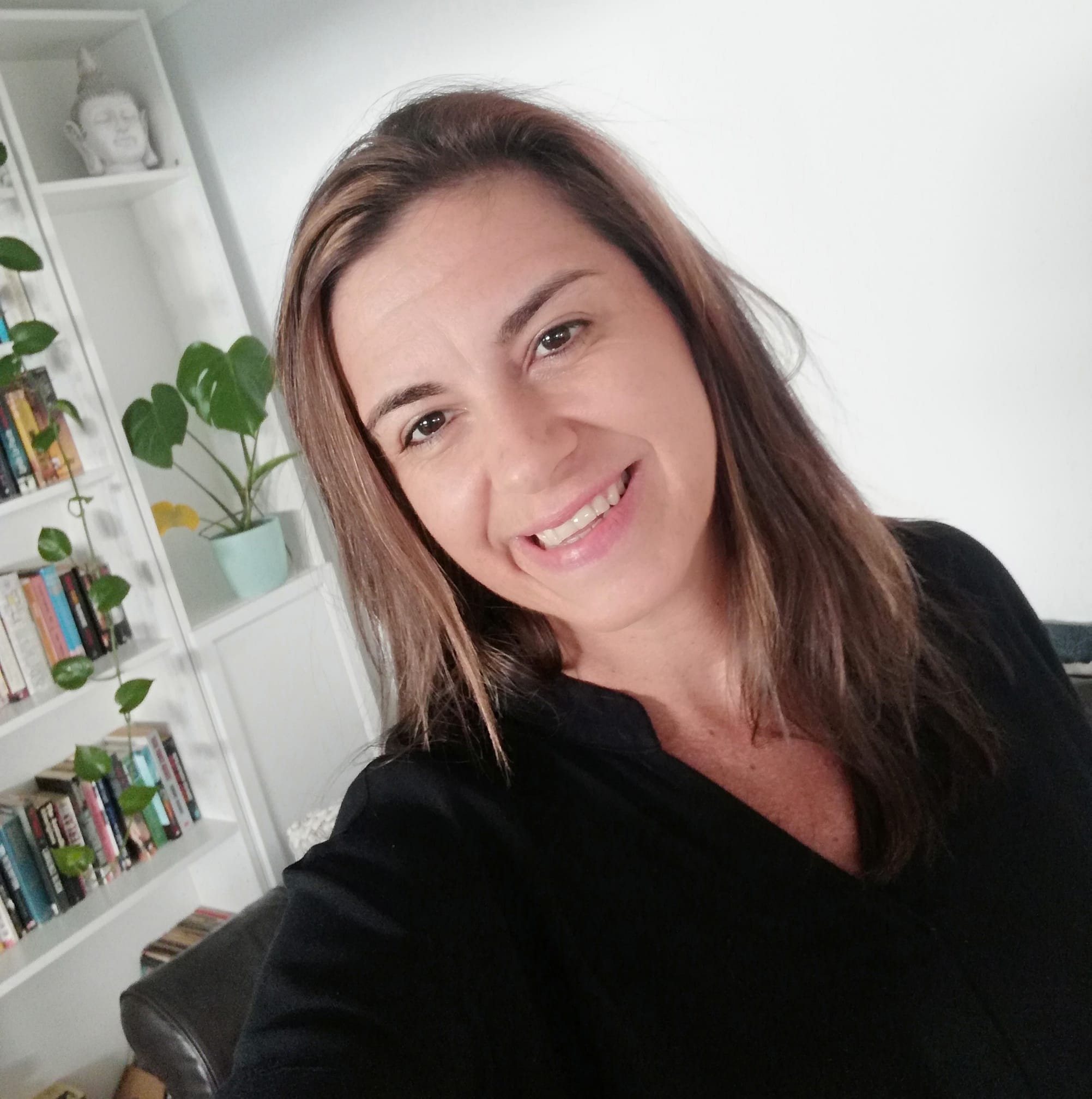 Angela Kelly, Author at SA People